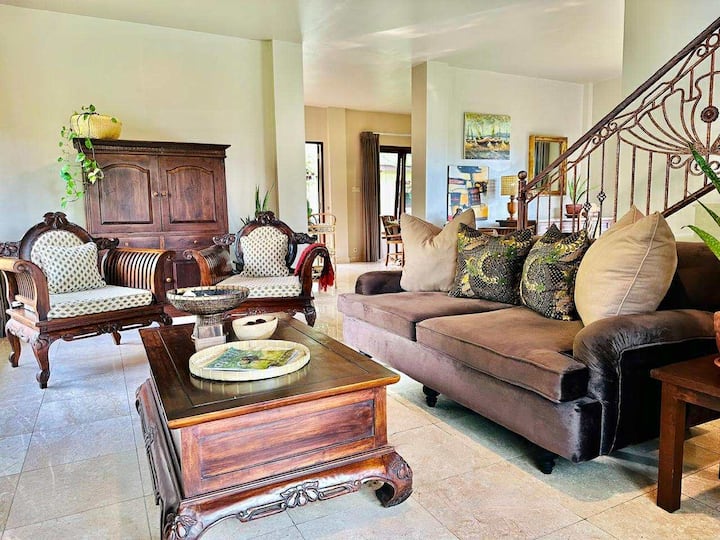 Happy Living Villa, Few Minutes To The Beach - Mataram