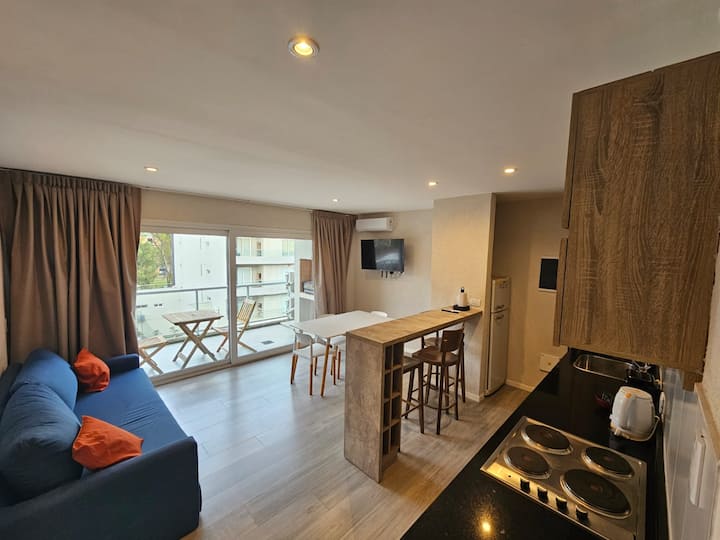 Departamento Céntrico Con Cochera - Pinamar