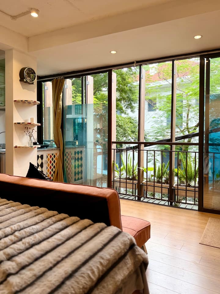 A Passing Trace Of Hanoi, Leaving An Everlasting - 중국