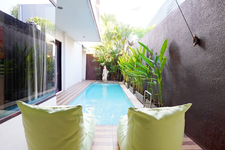 6bedroom Twin Villa In Pengiyasan Sanur - Sanur