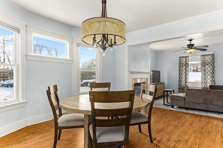 Knoxville Quarters - Got Your Basics Covered - Peoria