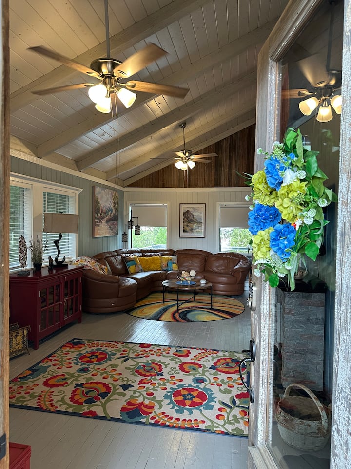 Rock Creek Cottage - Salado, TX