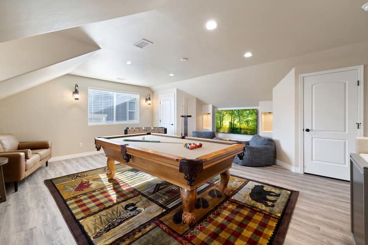 *New* Family Oasis • W/ Game Room • Near Downtown - フラッグスタッフ, AZ