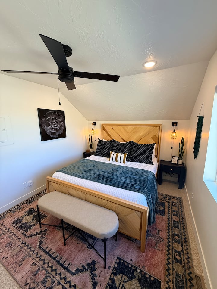 Peaceful Desert Getaway Less Than 1 Hour From Zion - Hurricane, UT