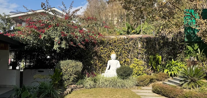 Spacious 6-br Apartment With 3 Bathtubs | Gangtok - Gangtok