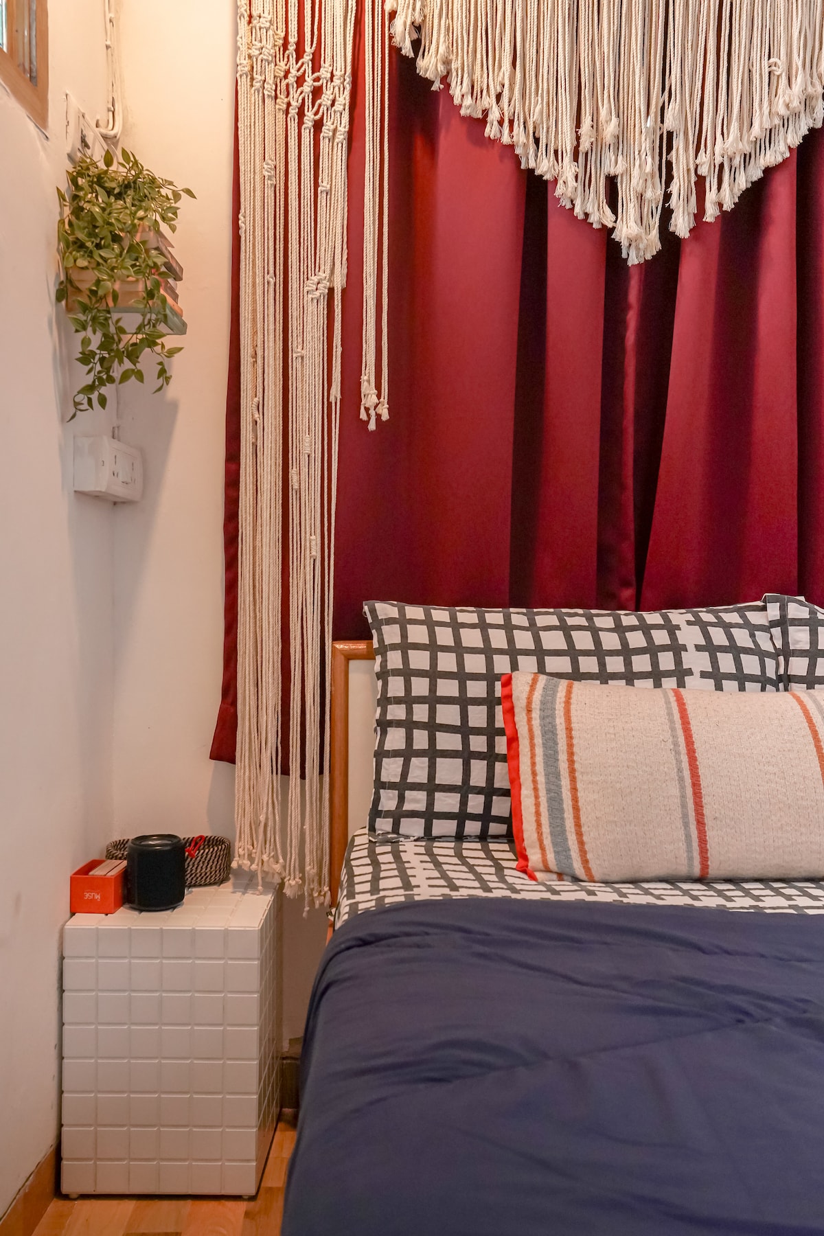 rooftop crib @southdelhi | pvt studio apt w/ patio - Apartments for ...