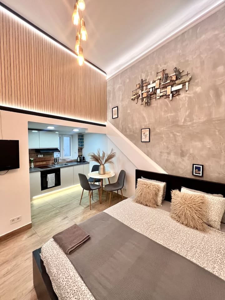 Central Basilica Studios/1 - Budapest