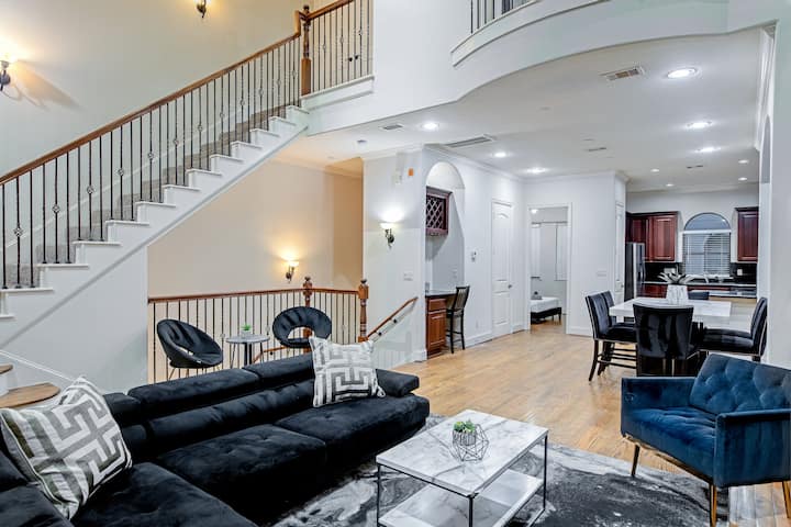 3br The R&r Uptown Galleria Dream House | 127 - Houston, TX