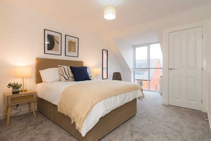 Stunning Home | Parking | Royal Derby Hospital - Derby