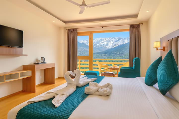 3 Luxury Bedrooms With Mountain View Balconies - Manali