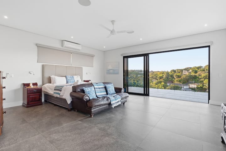 Tuna Room - Dolphin Coast