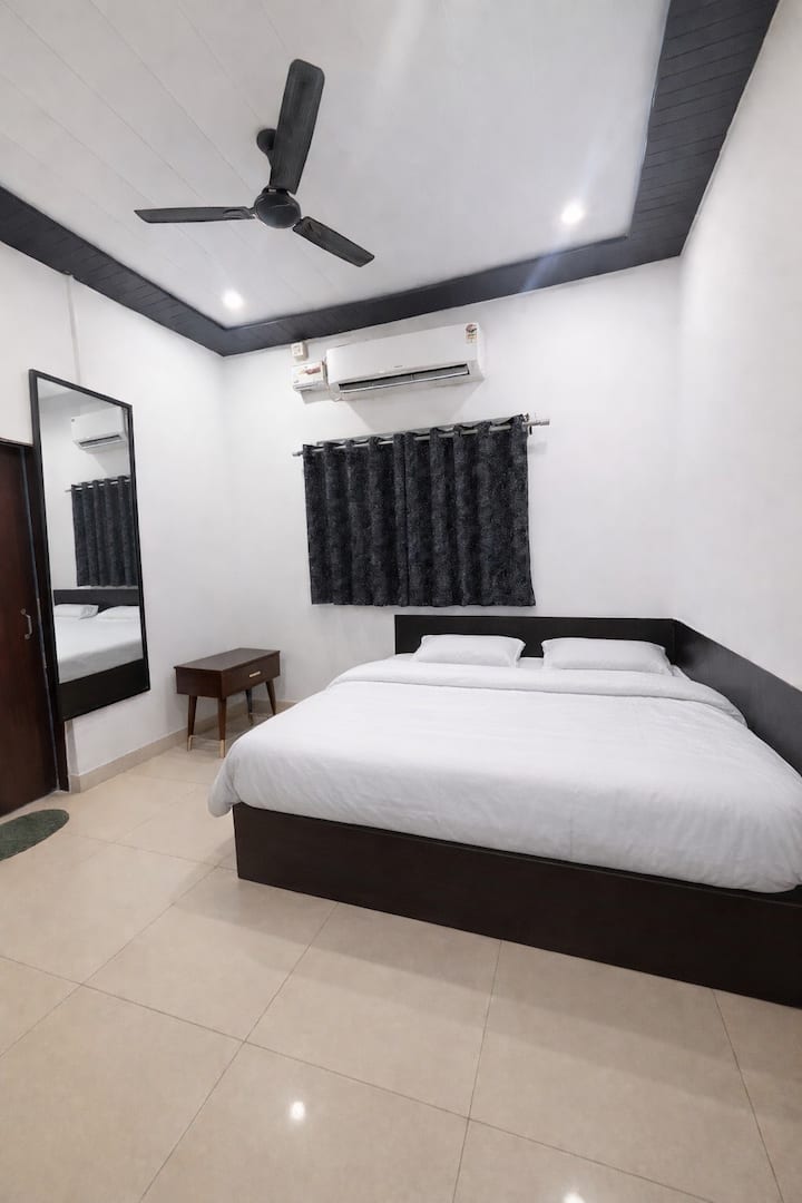 •Sanjay Residency -Peaceful Stay In Vrindavan - Vrindavan