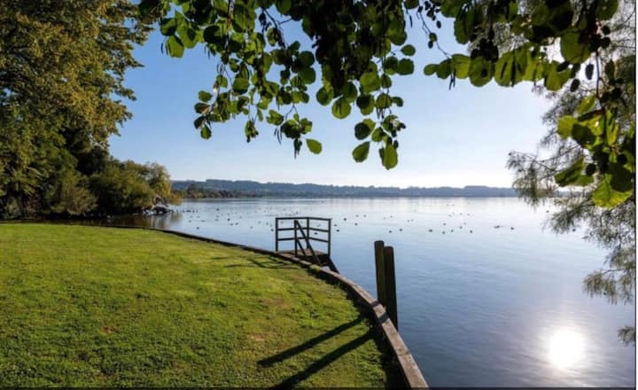 Lakeside Paradise - Rotorua