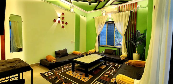 The Purple Leaf (Classic)home Stay. Inc Breakfast - Ratnagiri