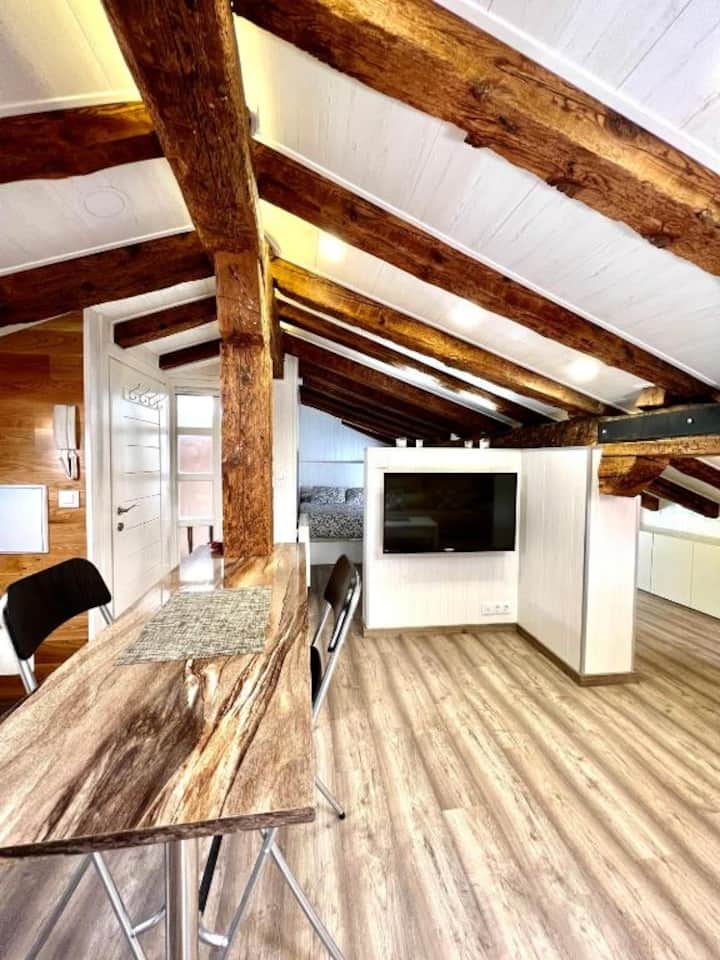 Cozy Attic In The City Center Of Soria - Sória