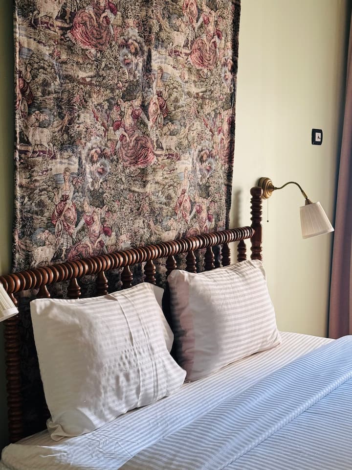 8th Floor, Downtown One Bedroom Apartment - Cairo