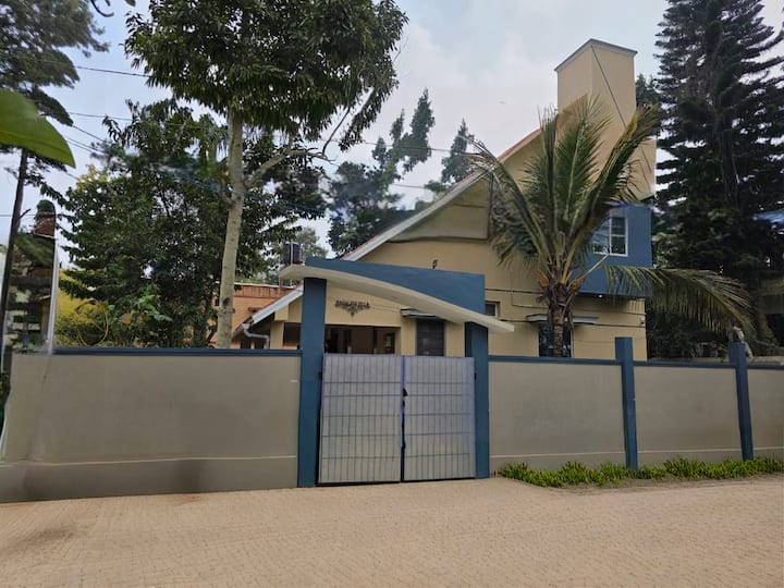 Hidden Ridge Villa Hill Retreat With Pool &Jacuzzi - Yelagiri