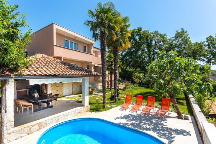 Sweet Sea View, Pool And Bbc - Cres