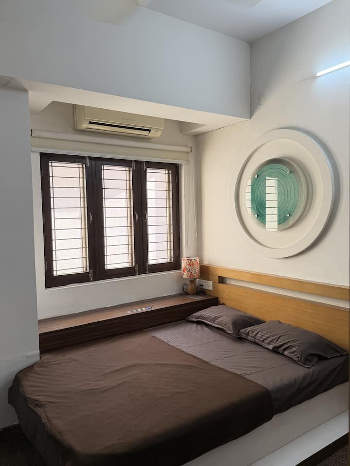 2bhk | Palace - 850m And Zoo - 500m | Prime Stay - Mysuru