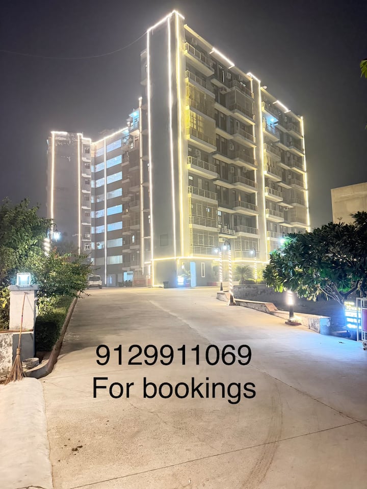 Peaceful Nest | Family-friendly 2bhk Apartment - Vrindavan