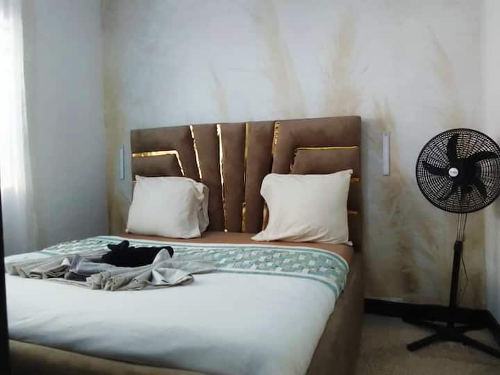 Lm Home 
Logement Avec Panneaux Solaires. - Republic of the Congo