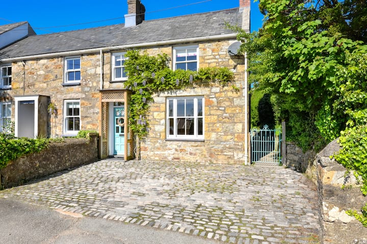 Dreamy Seaside Cottage - Abersoch