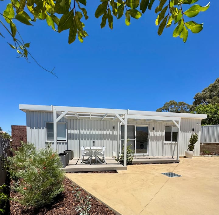 Annie’s Tiny Home Retreat - Bunbury