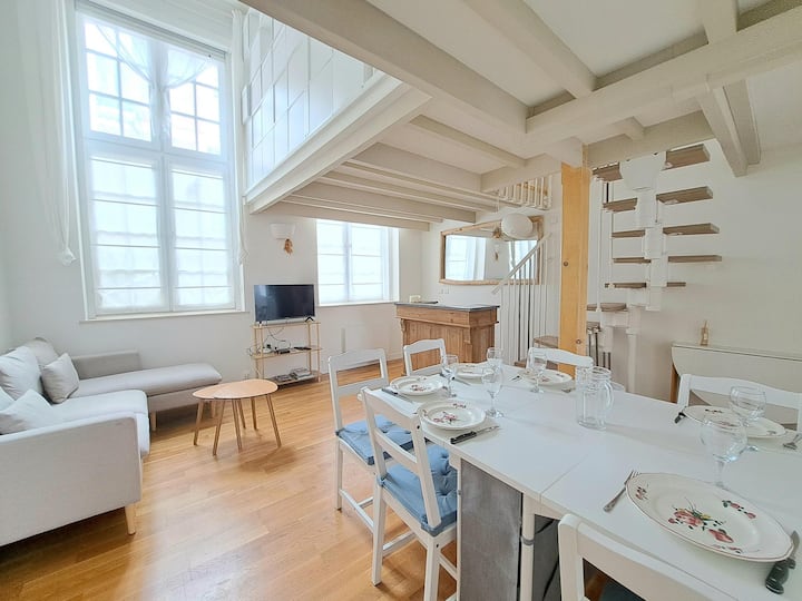 Triplex 2 Chambres Au Cœur Du Vieux Lille - Lille