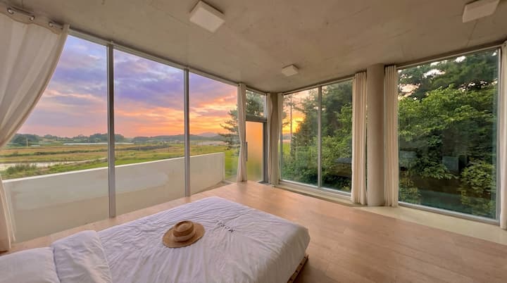 Pearl Bay (Adventure Room) - 태안군