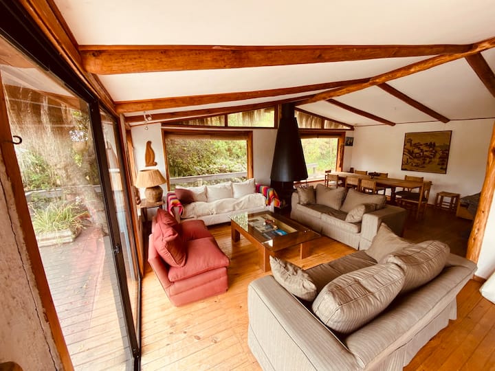 Casa Tradicional Y Familiar En Cachagua Antiguo. - Papudo