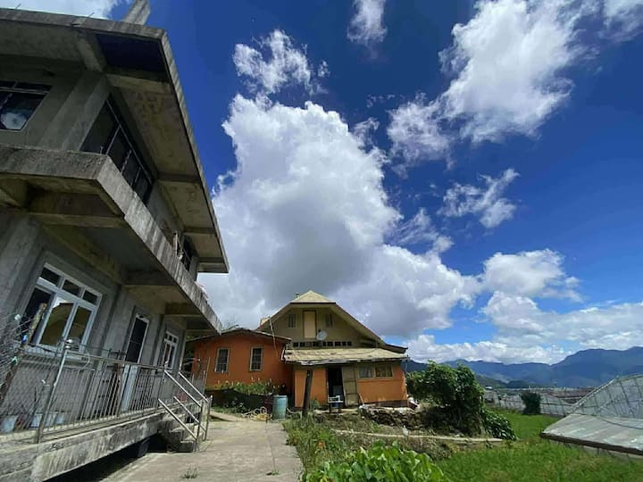 Atok Big Home:mountain View Near Northern Blossoms - Kabayan