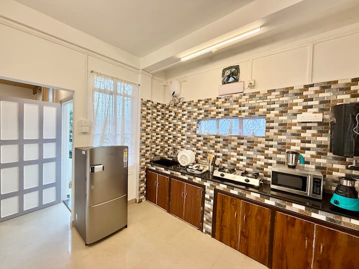Sensational 2bhk Amidst The Hills Of Shillong - Shillong