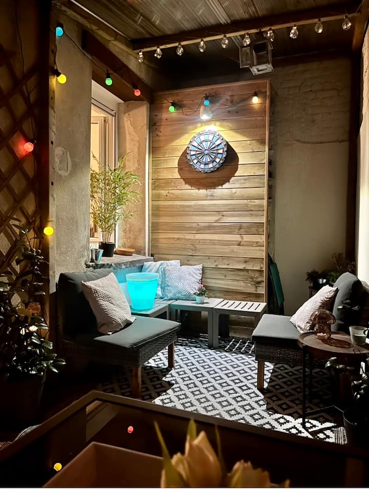 Petite Maison Avec Extérieur, Lille - Lille, France