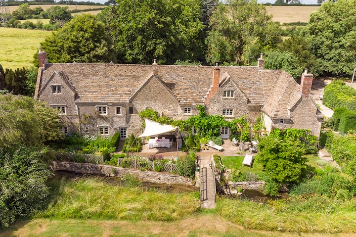 Rodden Manor, Frome. Wild Swimming & Hot Tub - 弗羅姆