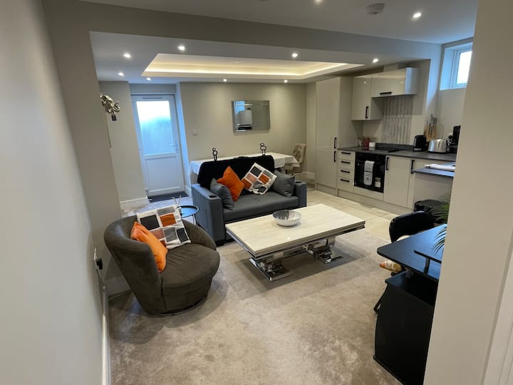 The Cardiff Garden - Free Private Parking - Cardiff