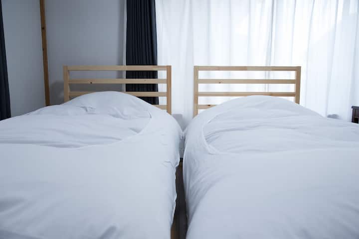 New「伊豆の宿　静川」１棟丸貸し・海まで3分・駅まで10分・駐車場あり・max6名・伊豆観光 - Itō