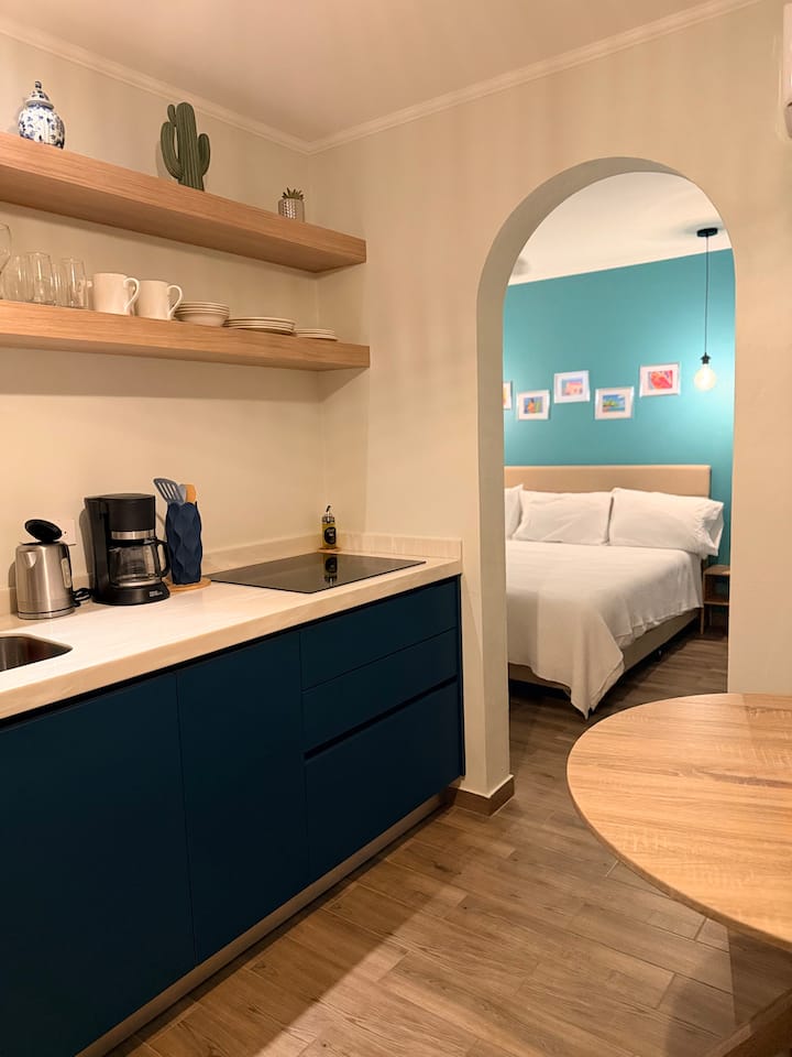 Tibushi Stays | Affordable Palm Beach Stay - Aruba