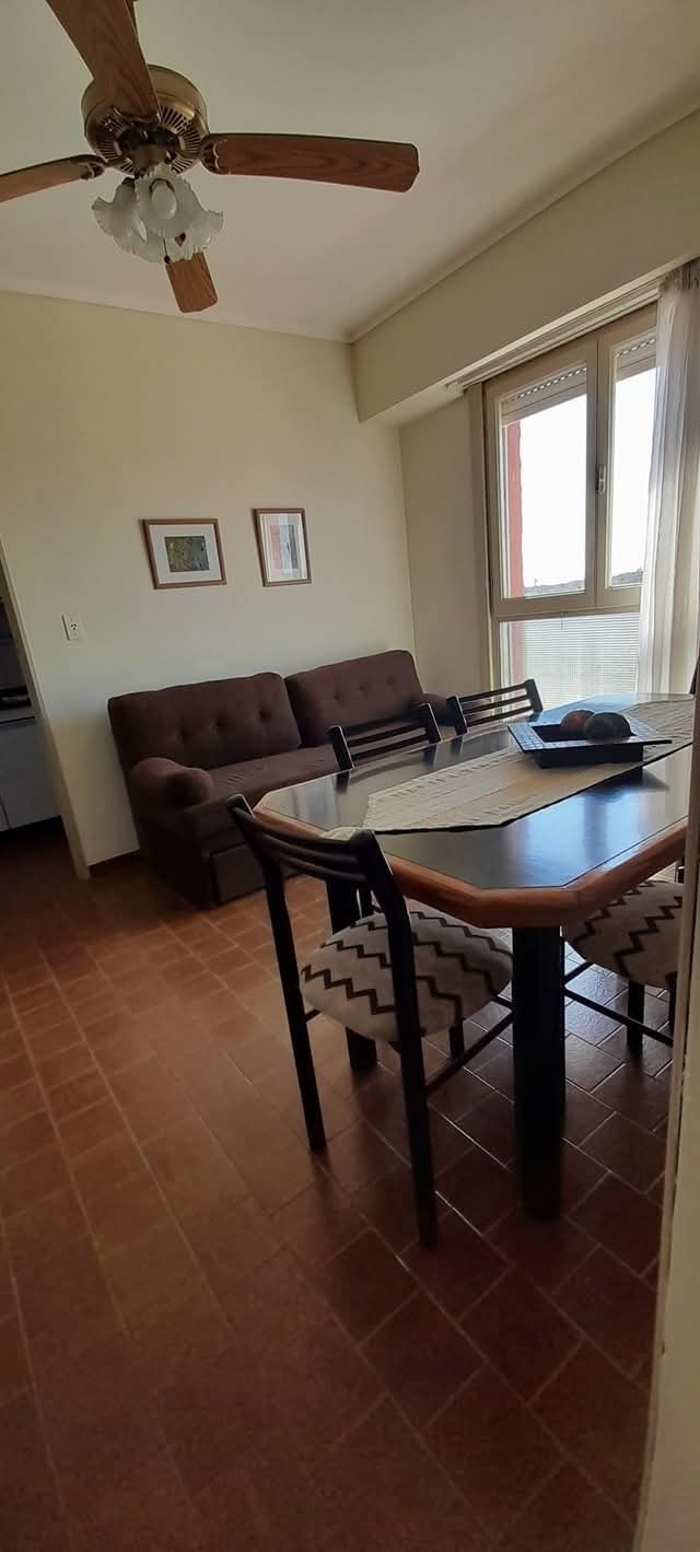 Zentrale Wohnung, sehr hell, nur wenige Meter vom Strand entfernt ...