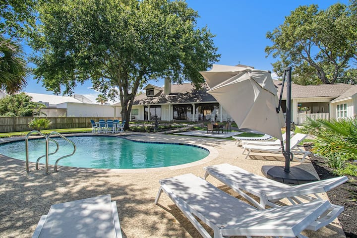 Pelican Bay Resort - Kemah, TX