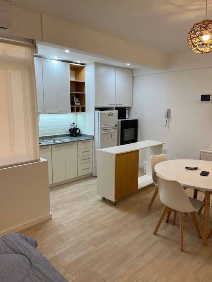 Calido Monoambiente Frente A La Playa! - Miramar