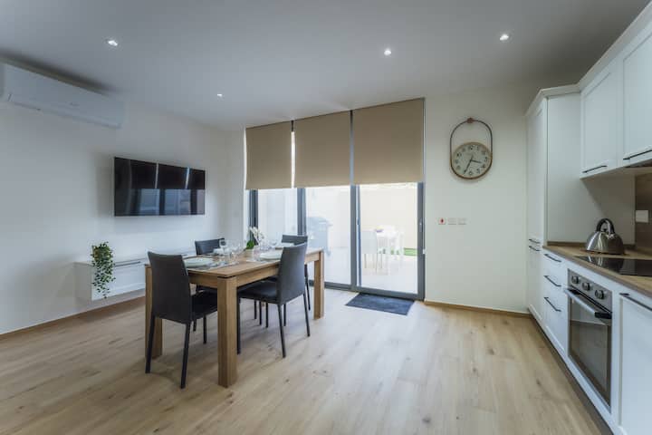 Xlendi Apartment With Bbq | Close To The Bay - Malta
