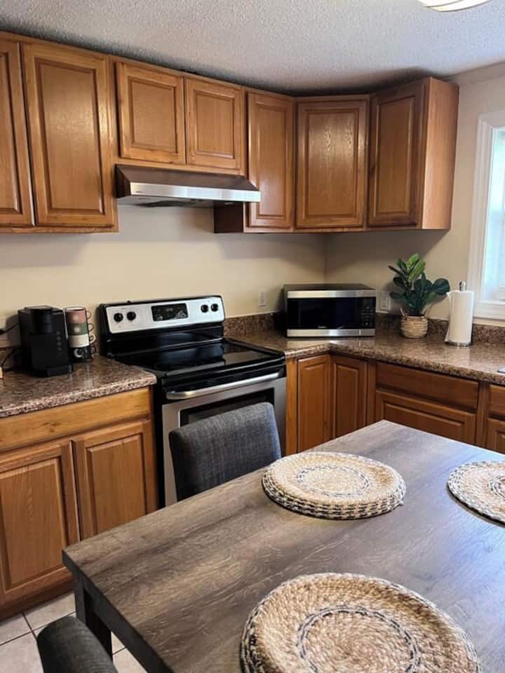 (#4) Central Home In Quiet Area 'No Cleaning Fee' - Sumter, SC