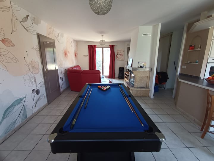 Maison Conviviale Avec Jardin, Cheminée Et Jeux - Saint-Marcellin