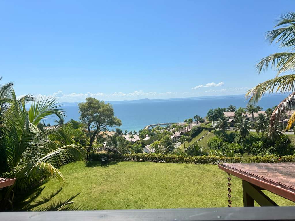 Villa serena con inspiradoras vistas al mar - Casas en renta en Samaná ...