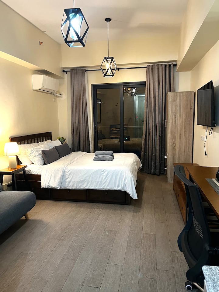 Business Studio Near It Park With Sky View - Lahug