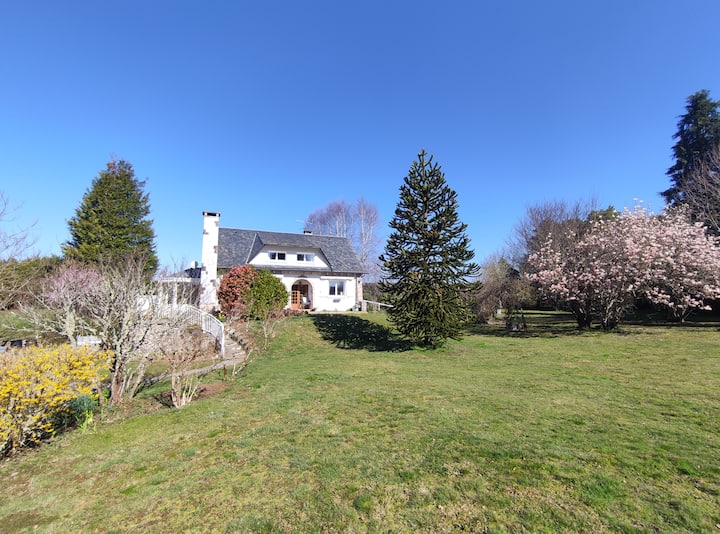 Grande Maison 2 Pers - Terrain Clos - Dog Friendly - Bort-les-Orgues