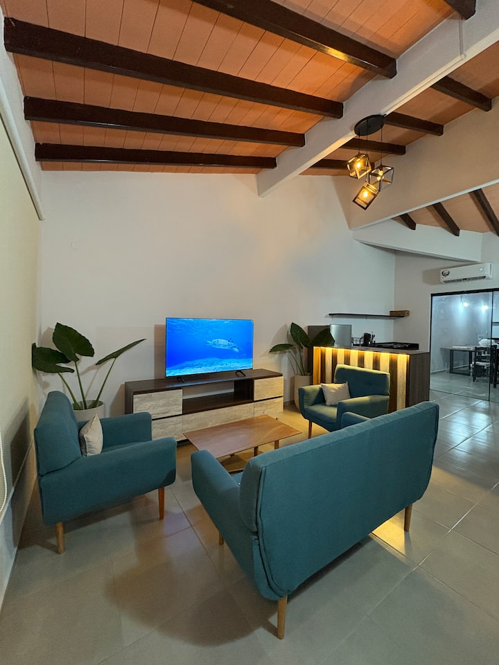 Casa De 3 Dormitorios Zona Anfiteatro San Ber - Paraguay