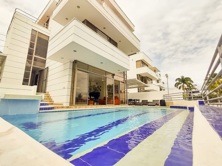 Casa "Vista Al Lago" En El Peñon - Girardot