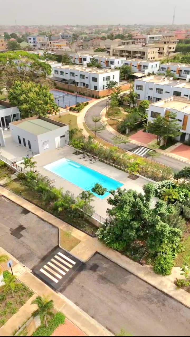 3br Home|pool, Workspace &Fast Wi-fi |Gated Estate - 가나