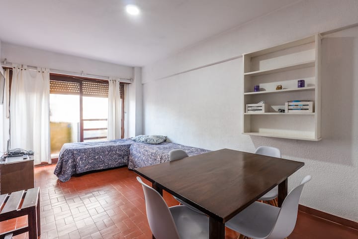 Departamento En Pleno Centro De Pinamar - Pinamar